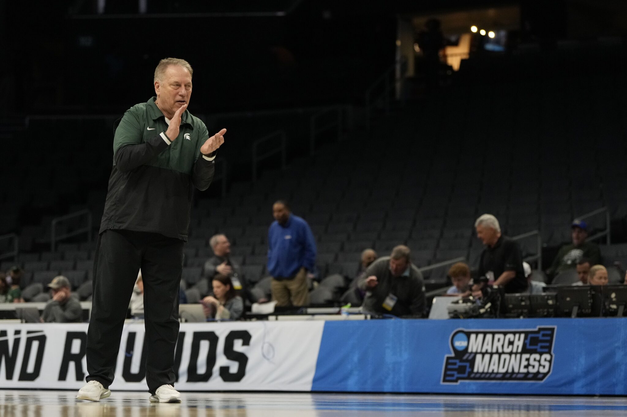 Tom Izzo pays visits to 2 elite prospects in 2025 class